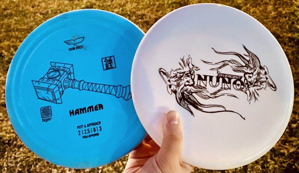 Yikun Hammer vs. Divergent Nuno-World Series of Putters Round 2 - Disc ...